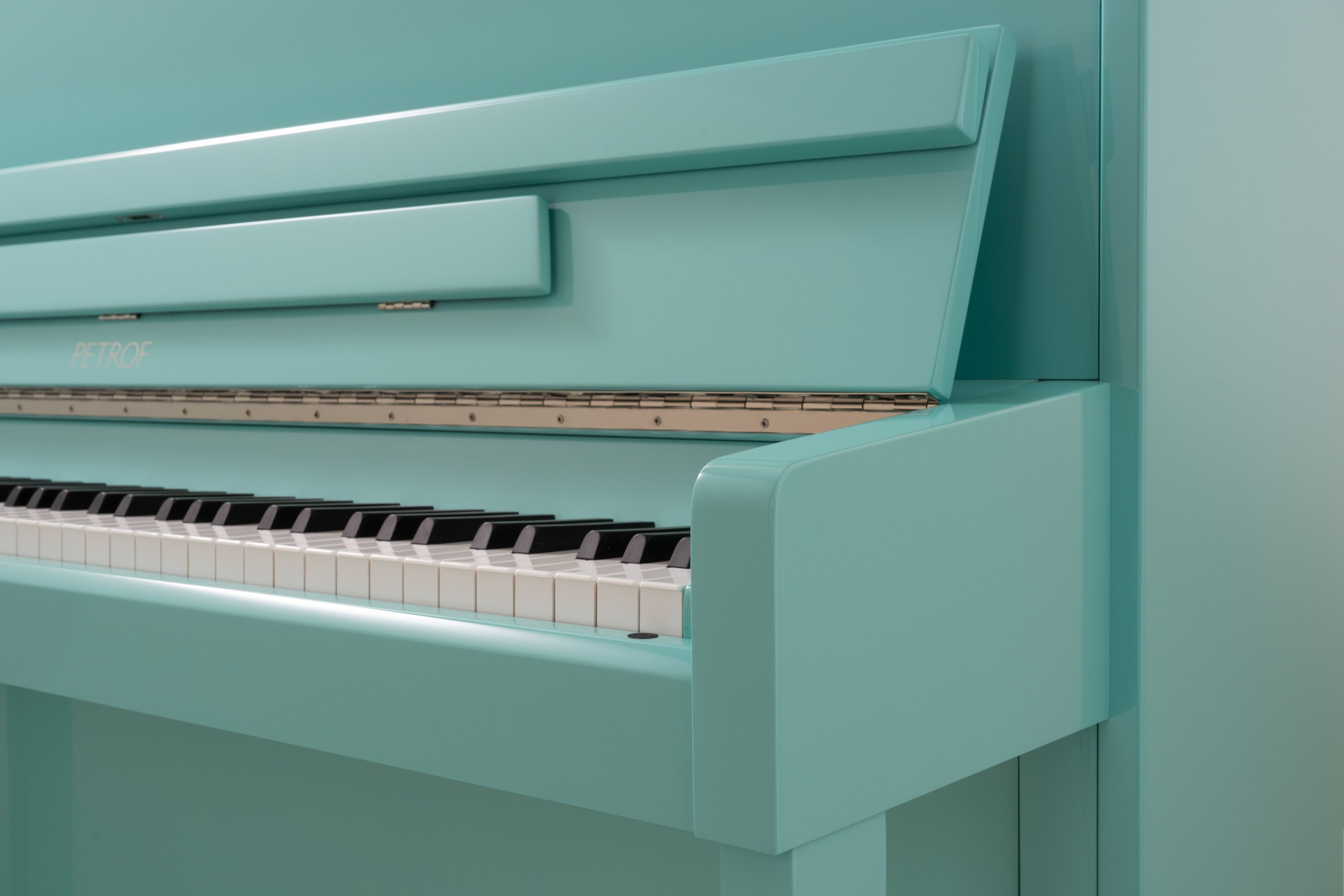 Upright piano Colours | PETROF, spol. s r.o.